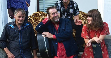 Mick Thomas & The Roving Commission